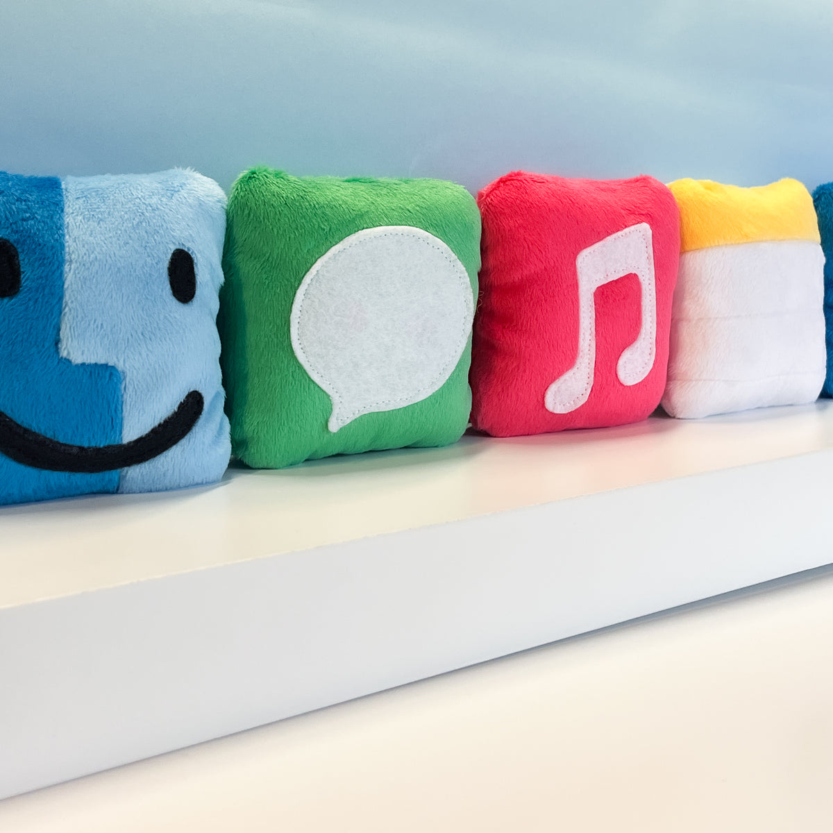 Introducing the Pocket Pillow App Collection: Bring Your Digital World – Throwboy
