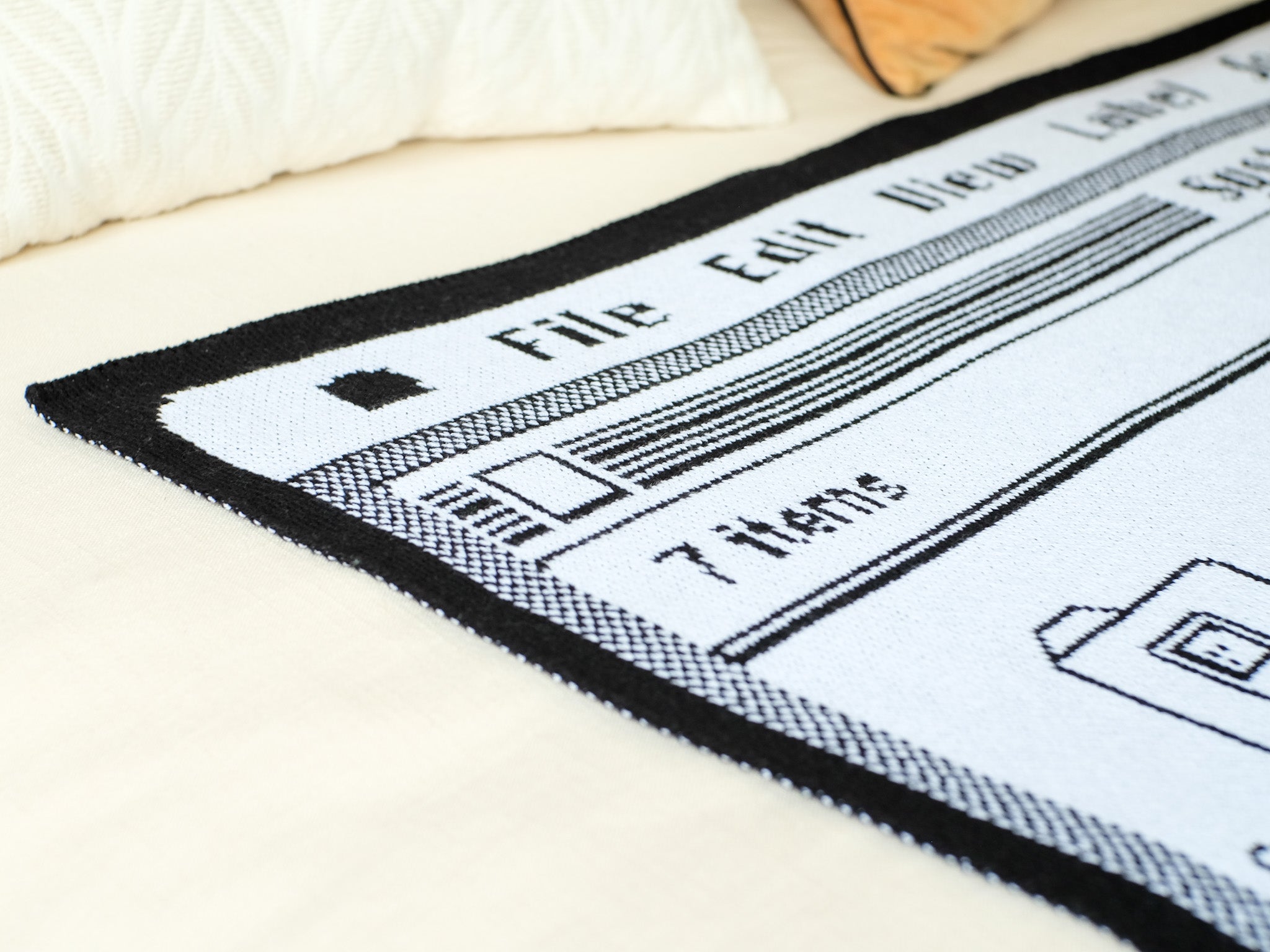 Classic Desktop Knit Cotton Blanket – Throwboy