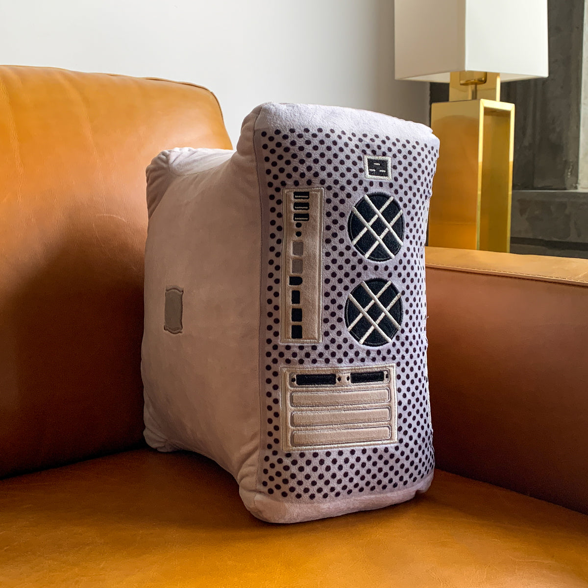 2003 Pillow – Throwboy